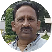 munh par to kitna ras ghola jata hai - Ghazal